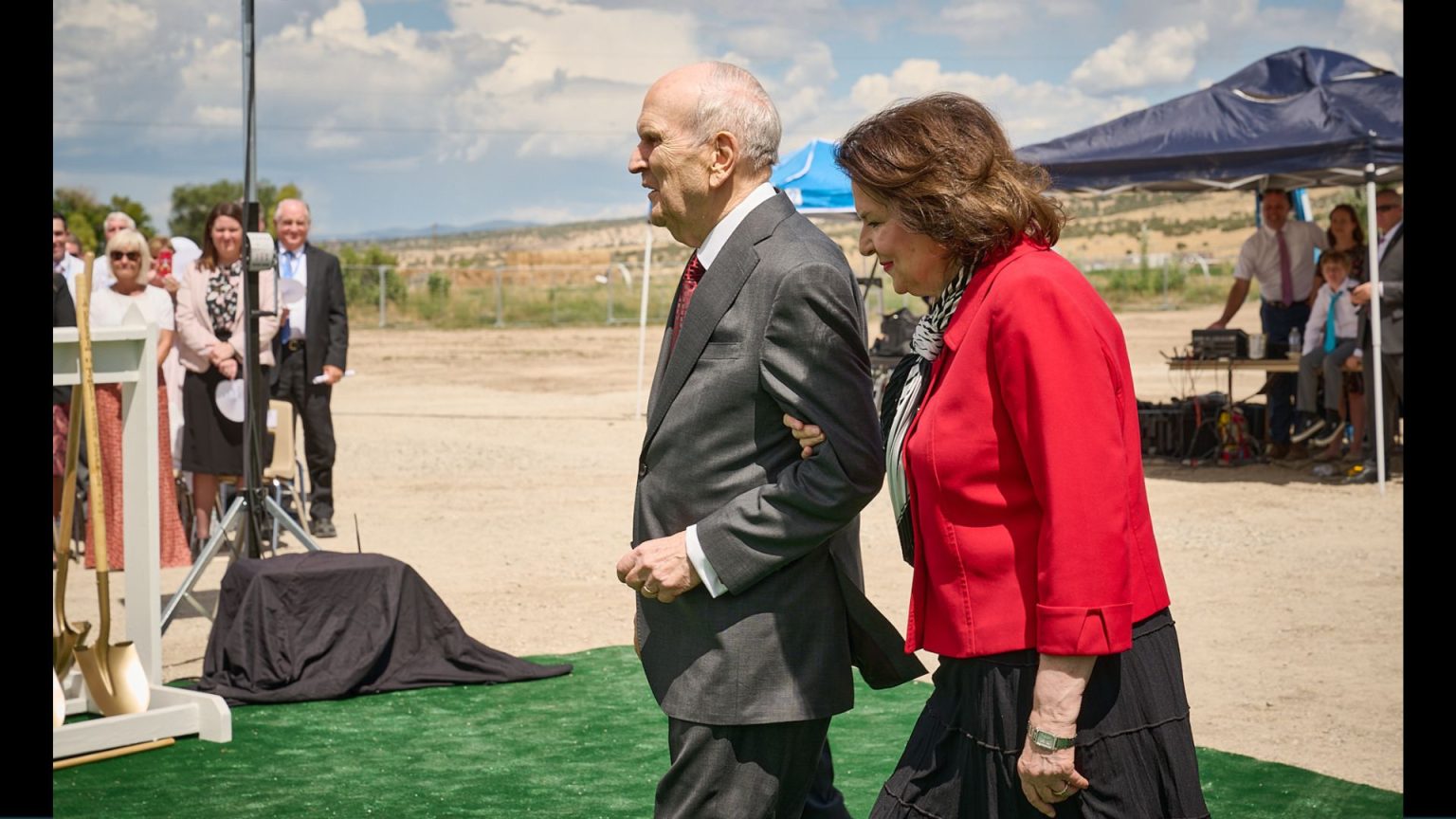 LDS Church president returns to valley his family helped settle to ...