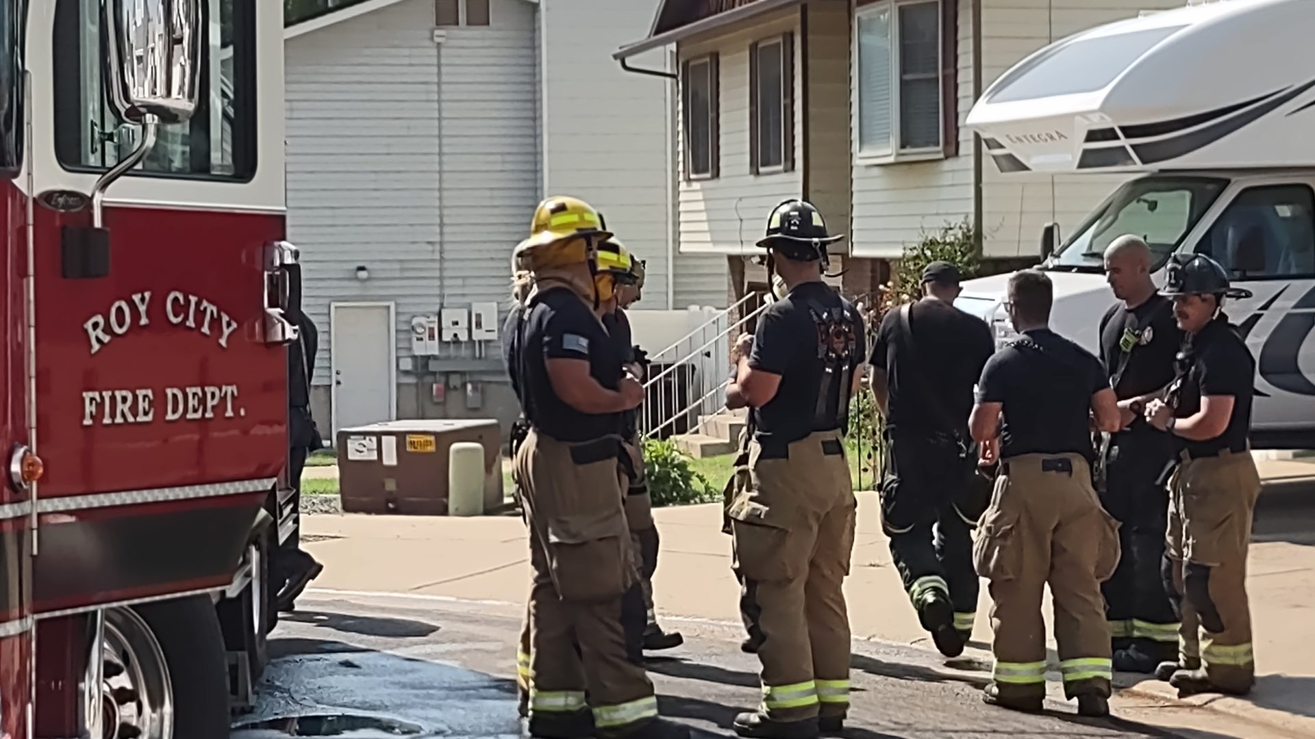 Roy house explosion blows out windows, siding, sparks small fire; 2 ...