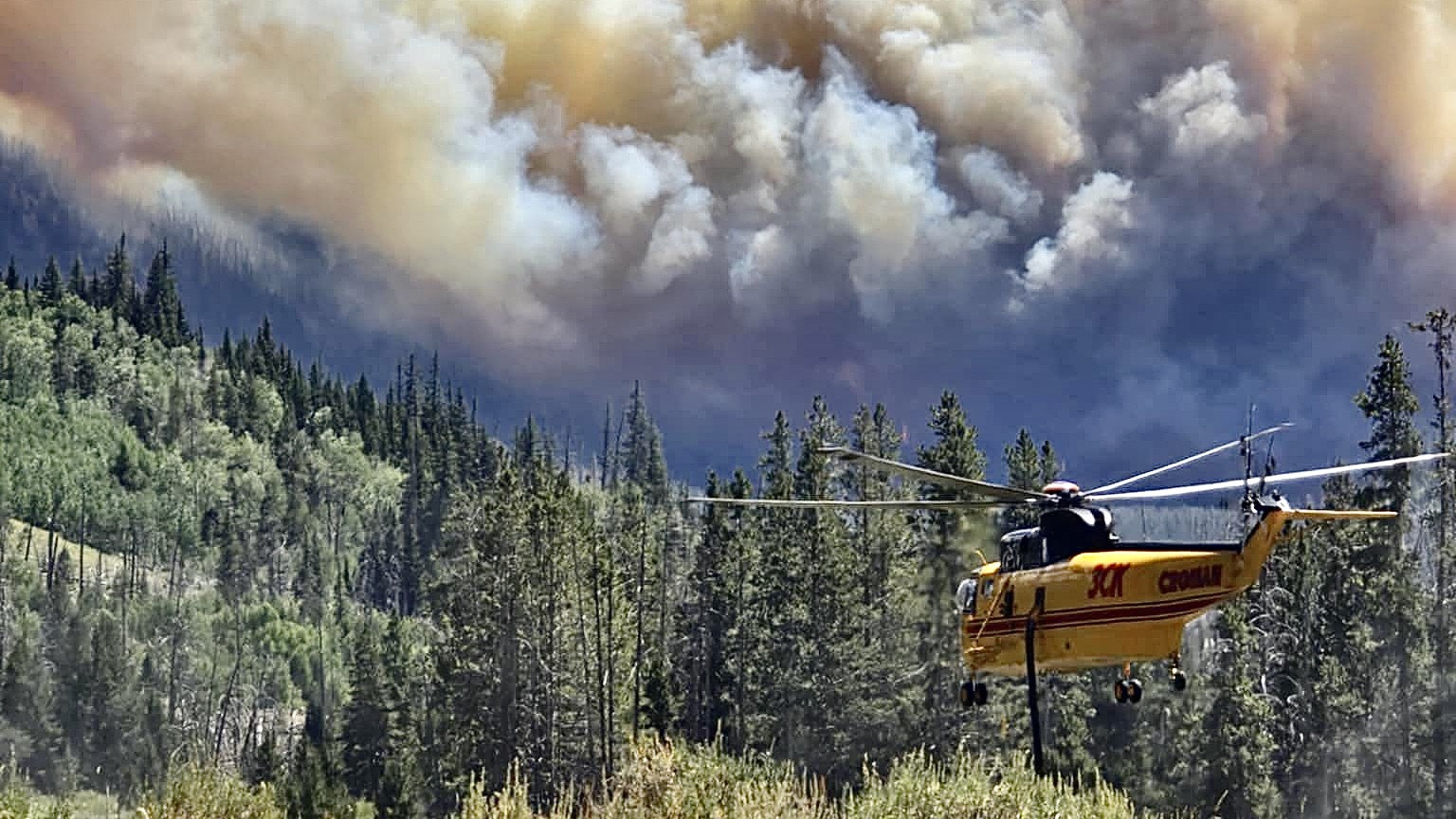 Wildfire near Mirror Lake Highway prompts evacuations in Summit County ...