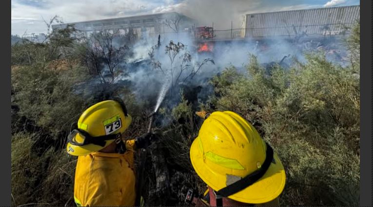 West Valley City firefighters knock down 6-acre grass fire | Gephardt Daily